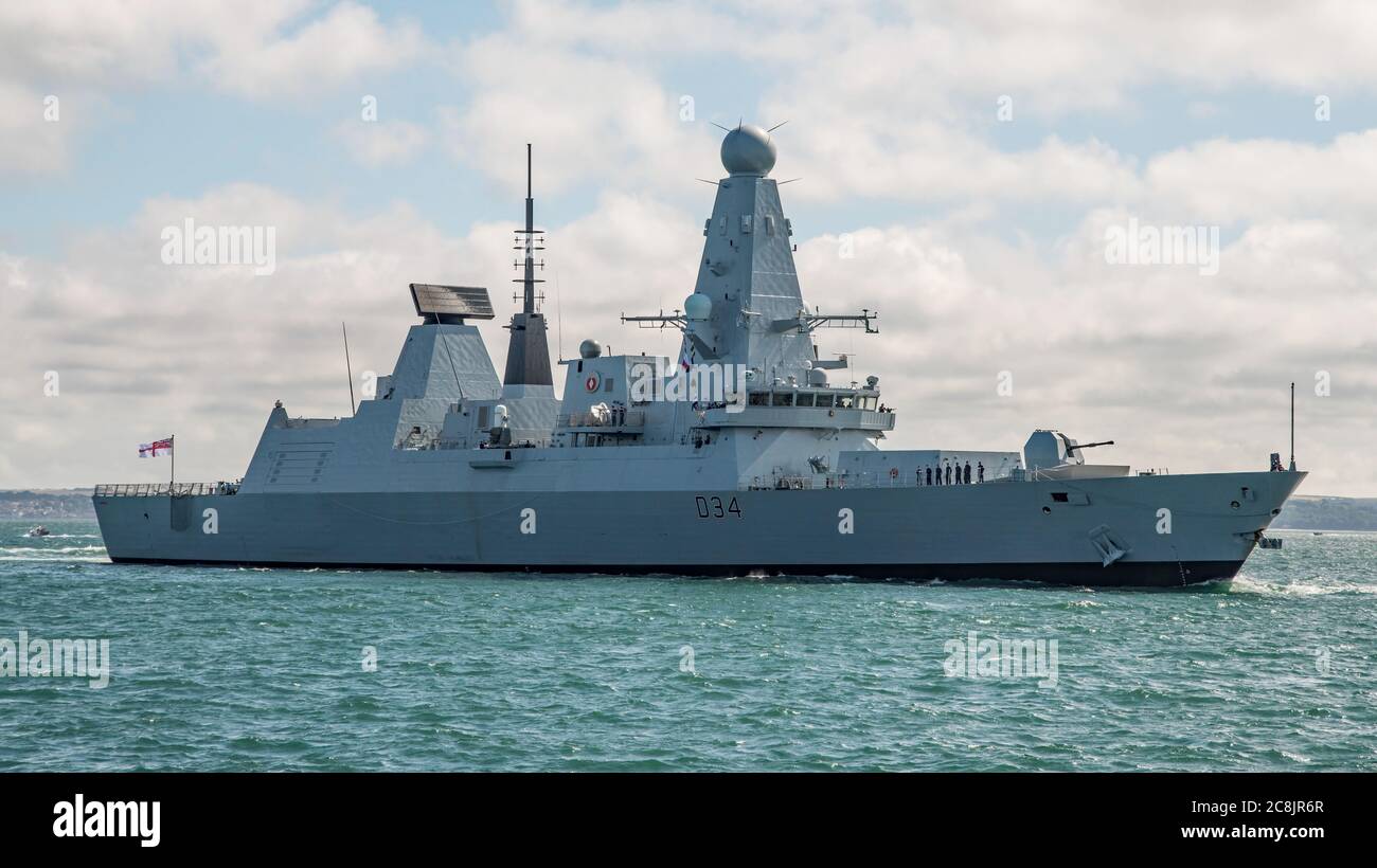 Royal navy type 45 destroyer hms diamond hi-res stock photography and ...