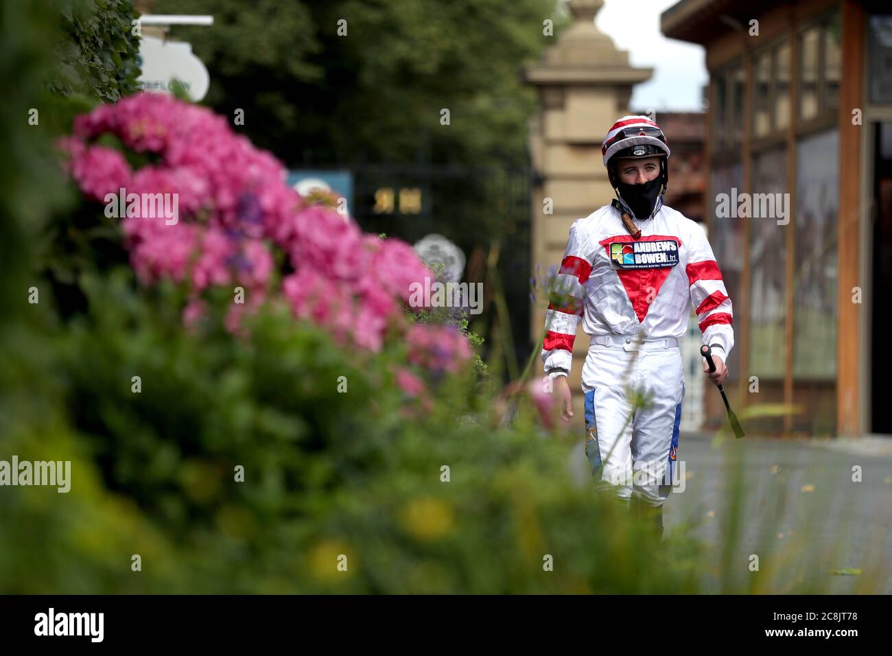 Itv7 handicap york racecourse hi-res stock photography and images - Alamy