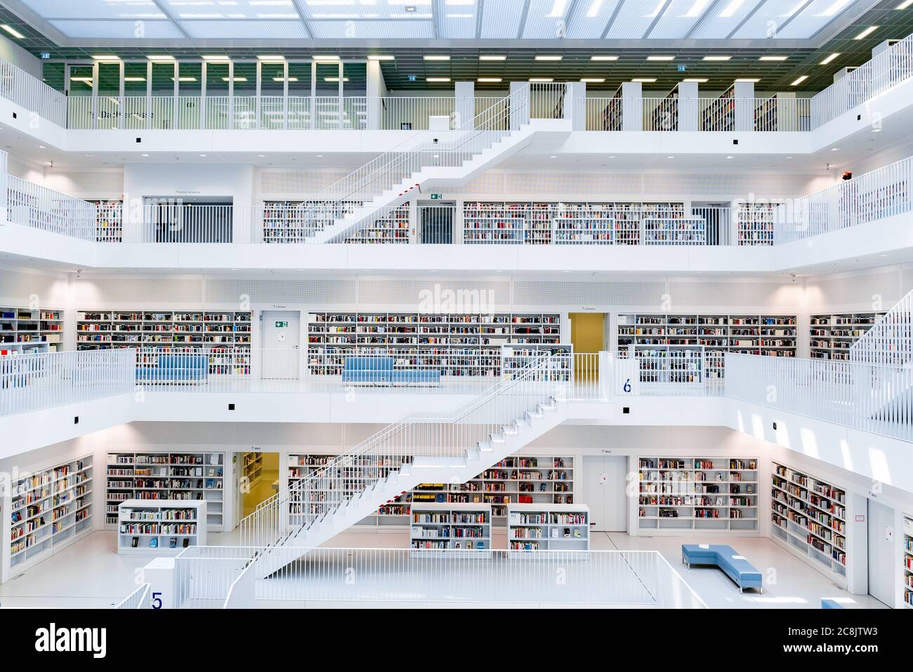 Book shelves bright hi-res stock photography and images - Alamy