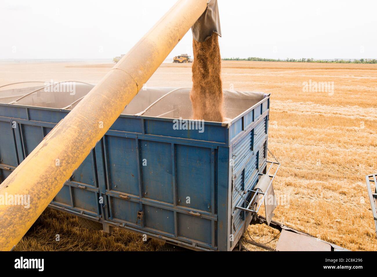 Harvester unloader hi-res stock photography and images - Alamy