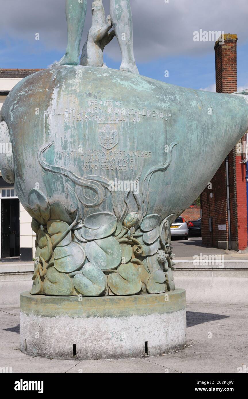 Statue of young boy hoding fish, Braintree, Essex Stock Photo - Alamy