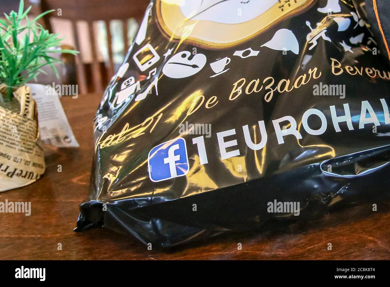 Bazaar beverwijk 1 eurohal hi-res stock photography and images - Alamy
