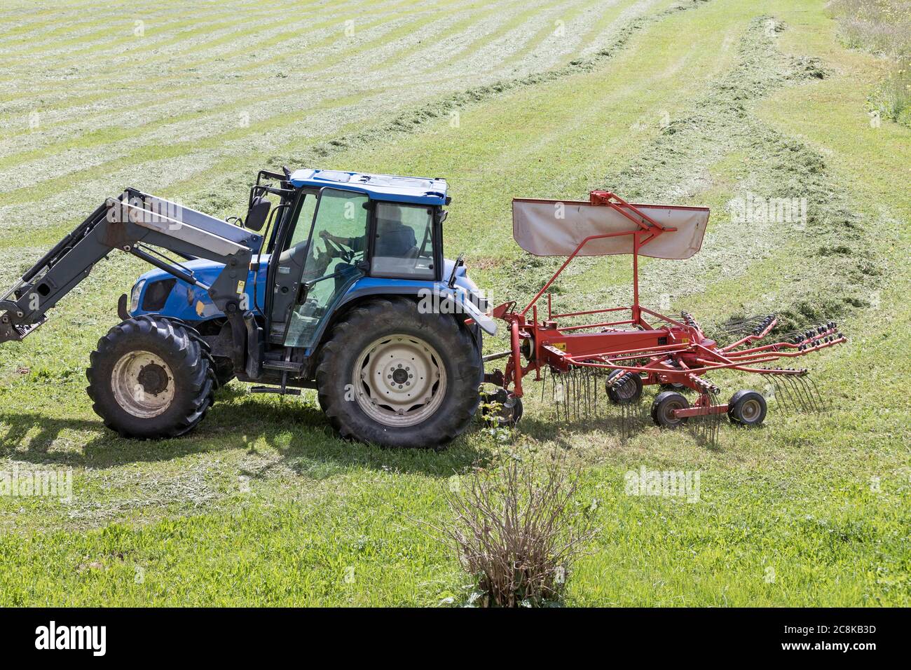 Hay making hi-res stock photography and images - Alamy
