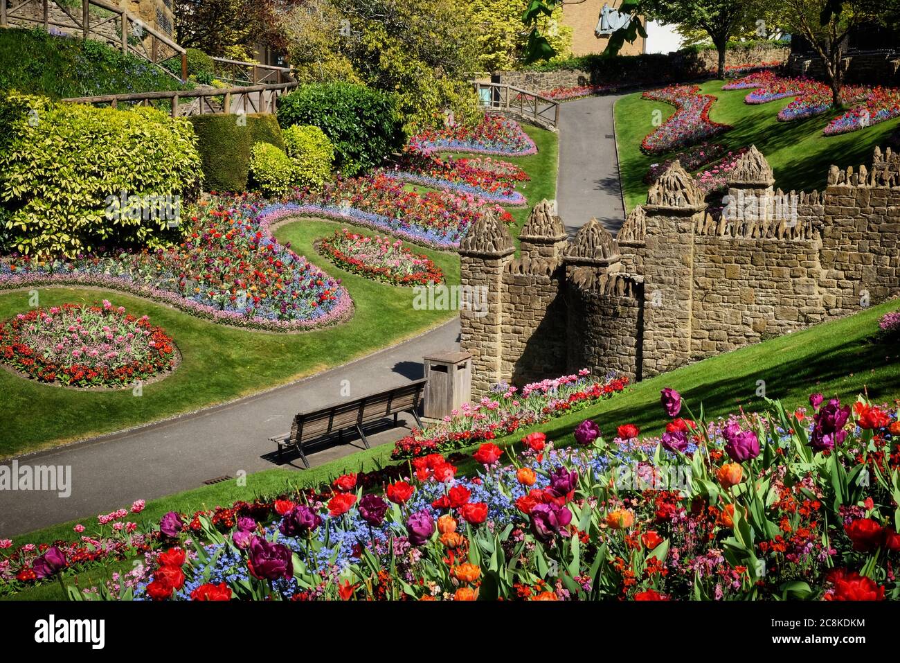 Guildford castle gardens hi-res stock photography and images - Alamy