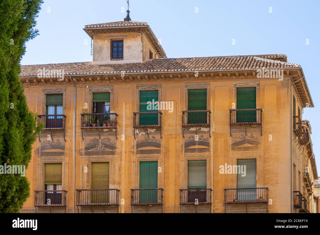 Old granada building hi-res stock photography and images - Alamy