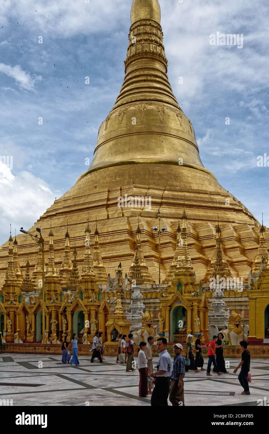 The bell shaped central glold stupa at the Shwedagon Pagoda, Yangon ...