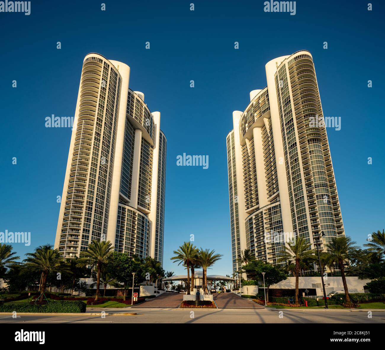 Trump towers, sunny isles hi-res stock photography and images - Alamy