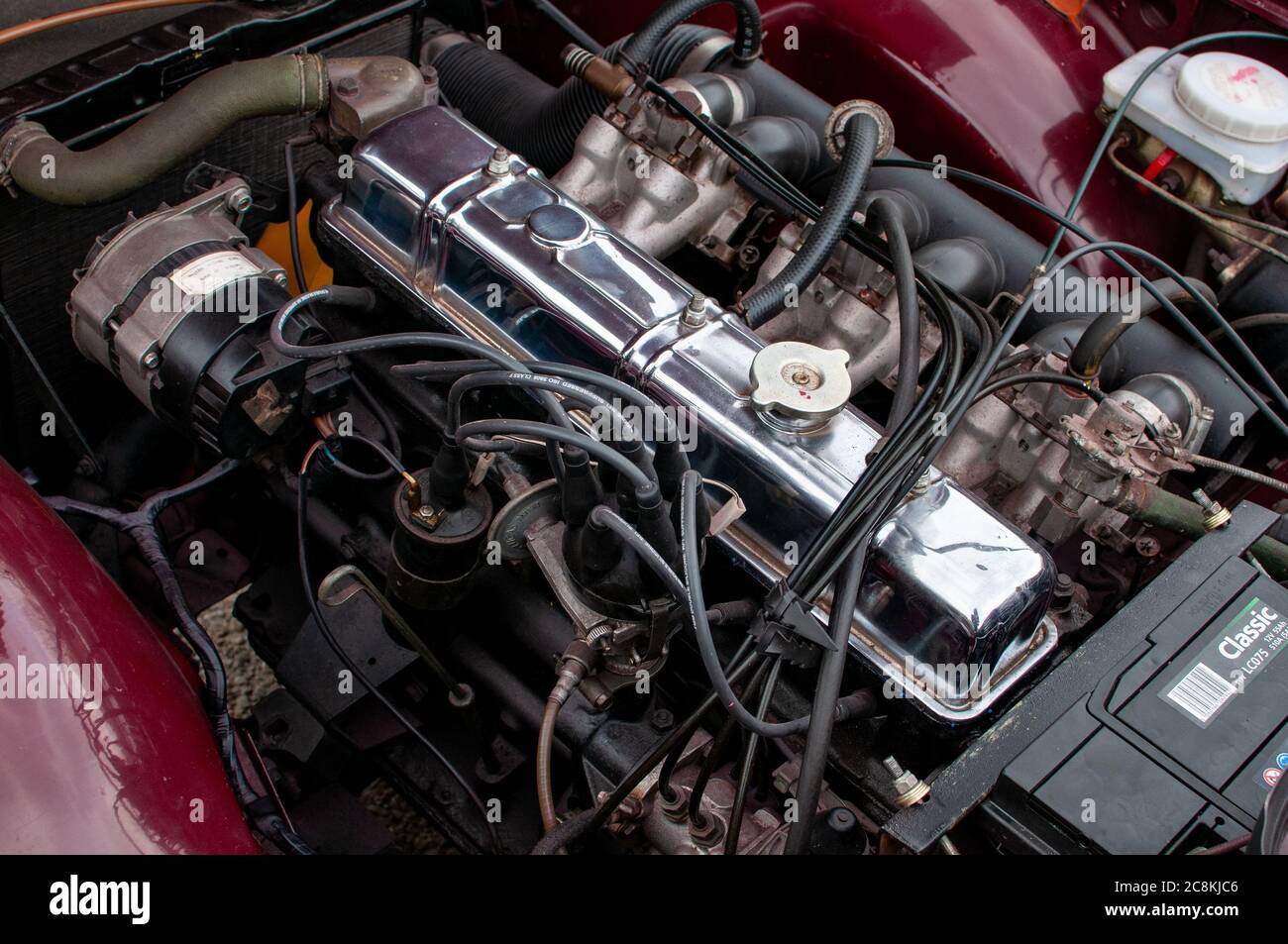 Engine bay triumph tr6 hi-res stock photography and images - Alamy
