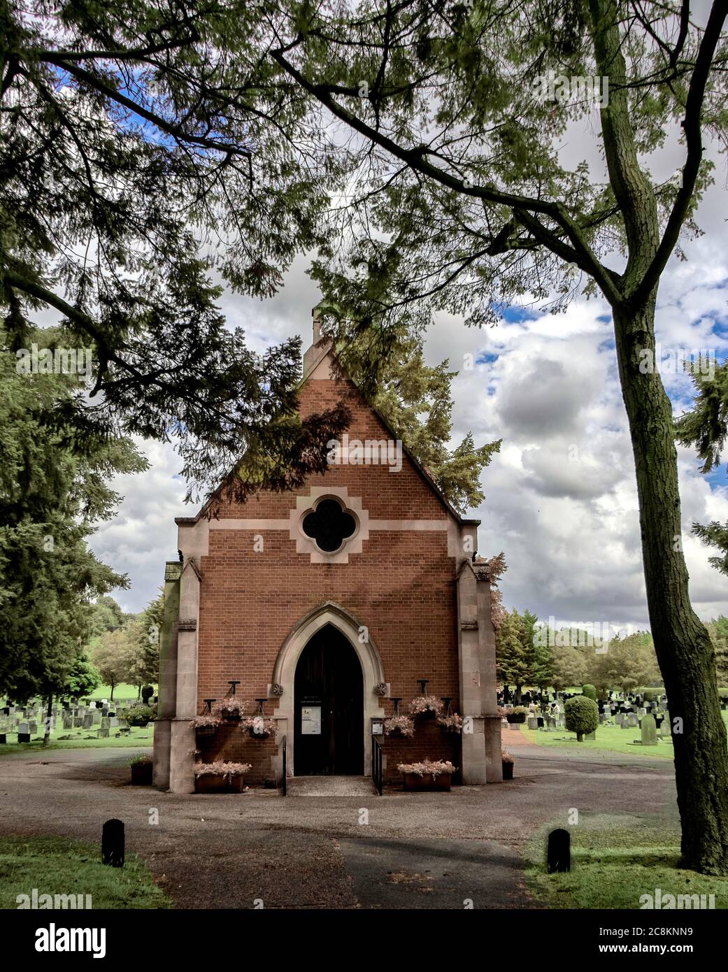 Cemetry chapel hi-res stock photography and images - Alamy