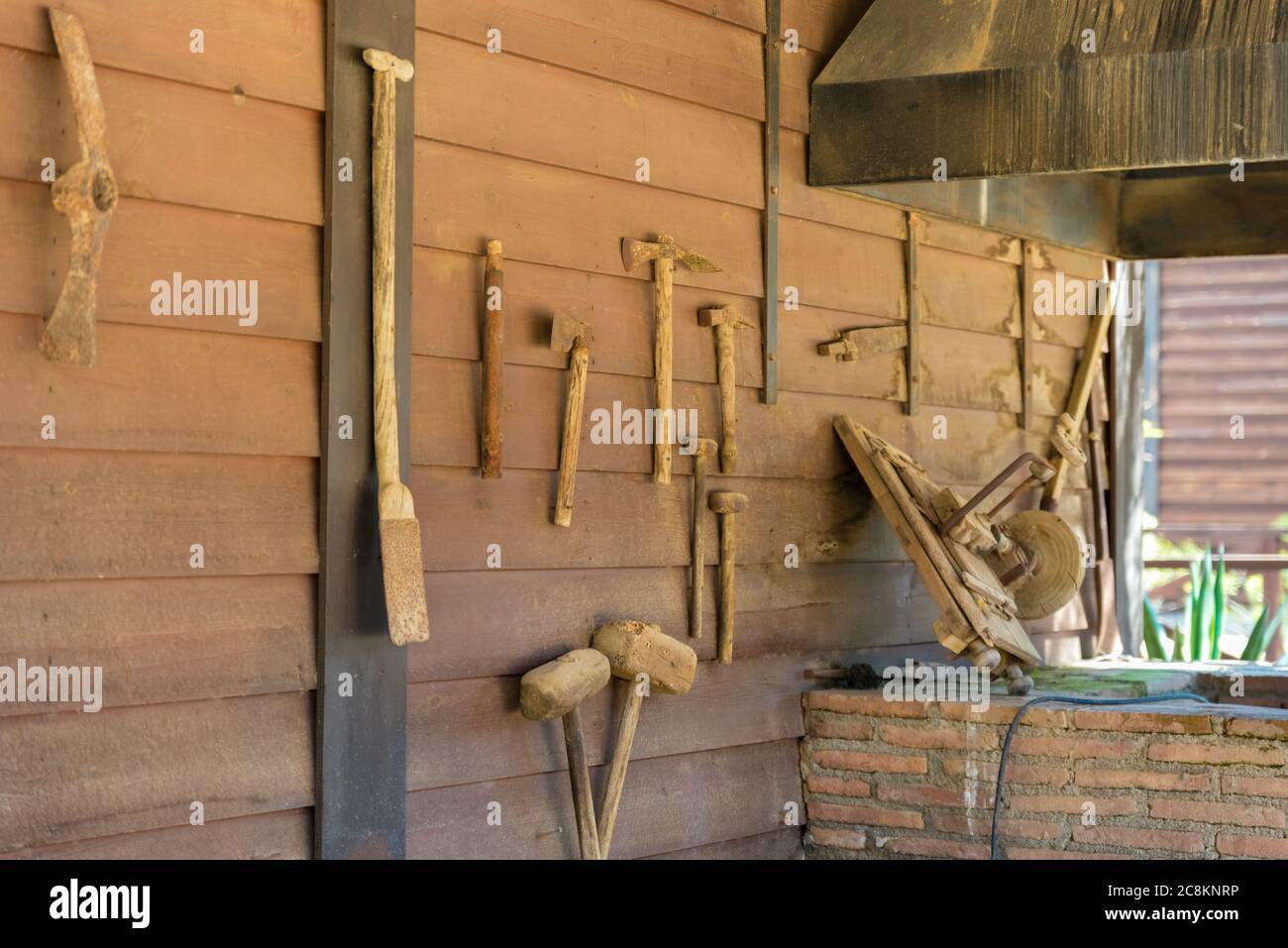 Old blacksmith workshop hi-res stock photography and images - Alamy