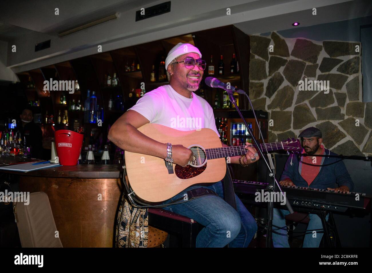 Sanger jojo cumbana hi-res stock photography and images - Alamy