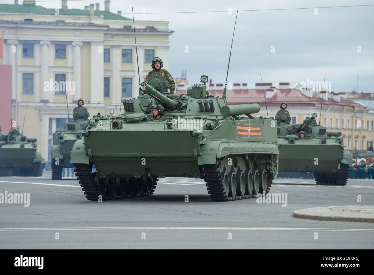 Russian army parade vehicles hi-res stock photography and images - Alamy