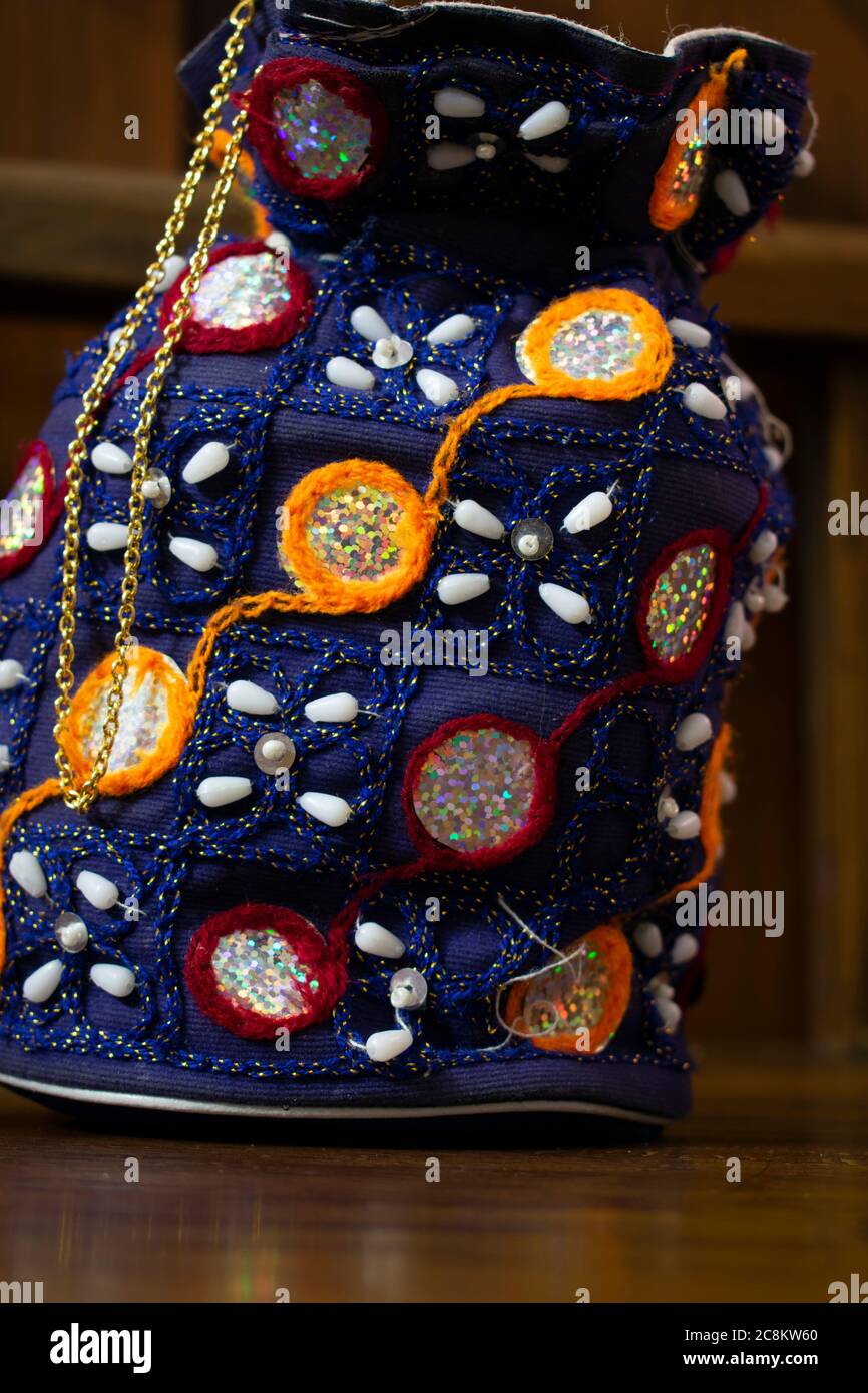 Indian handicraft bags hi-res stock photography and images - Alamy