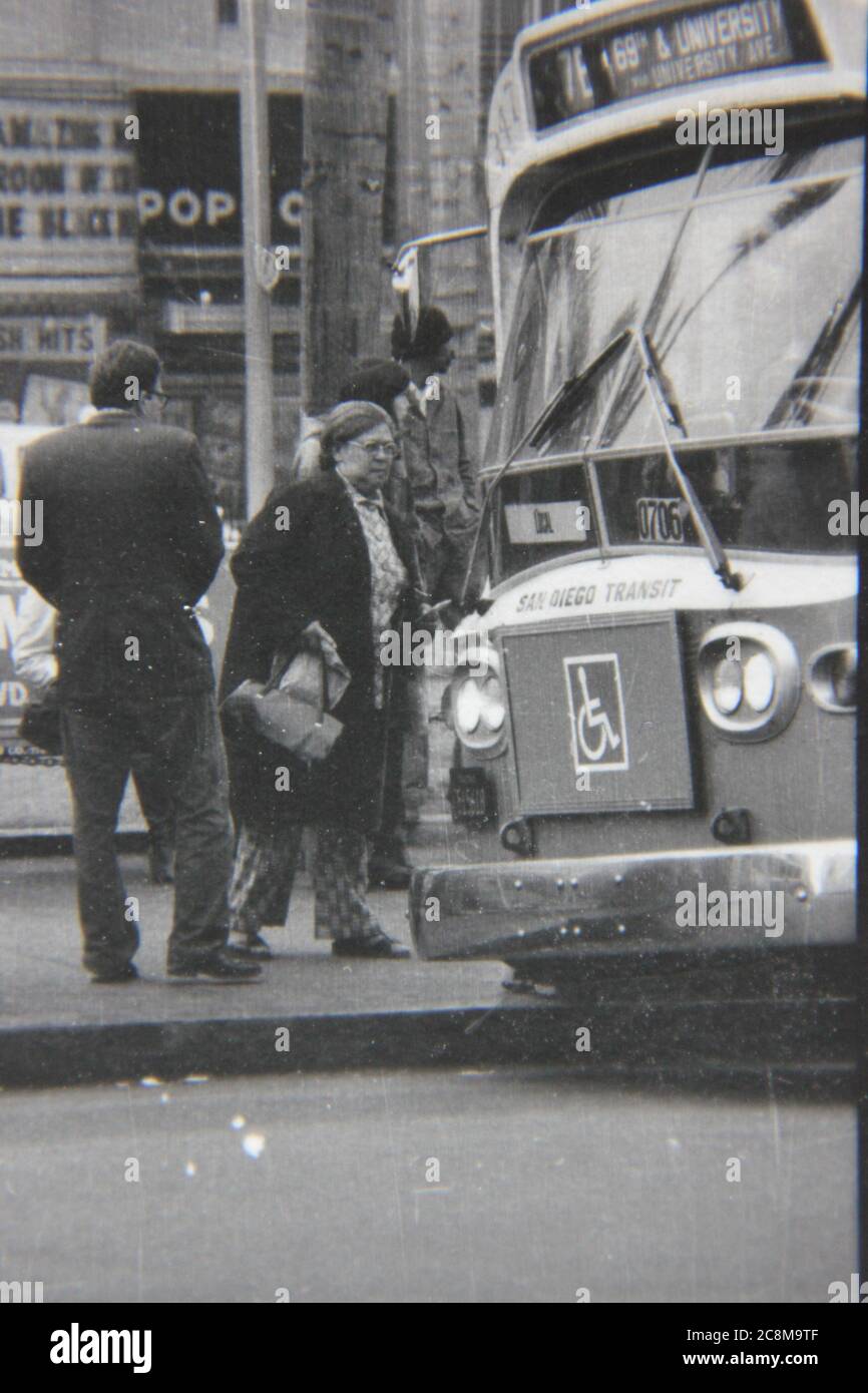 Fine 70s vintage black and white lifestyle photography of people ...