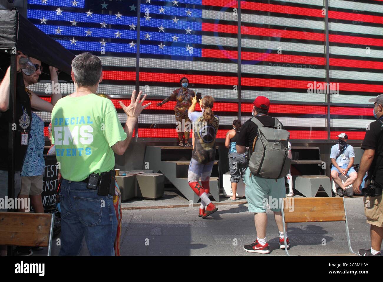 Nyc body painting day hi-res stock photography and images - Alamy