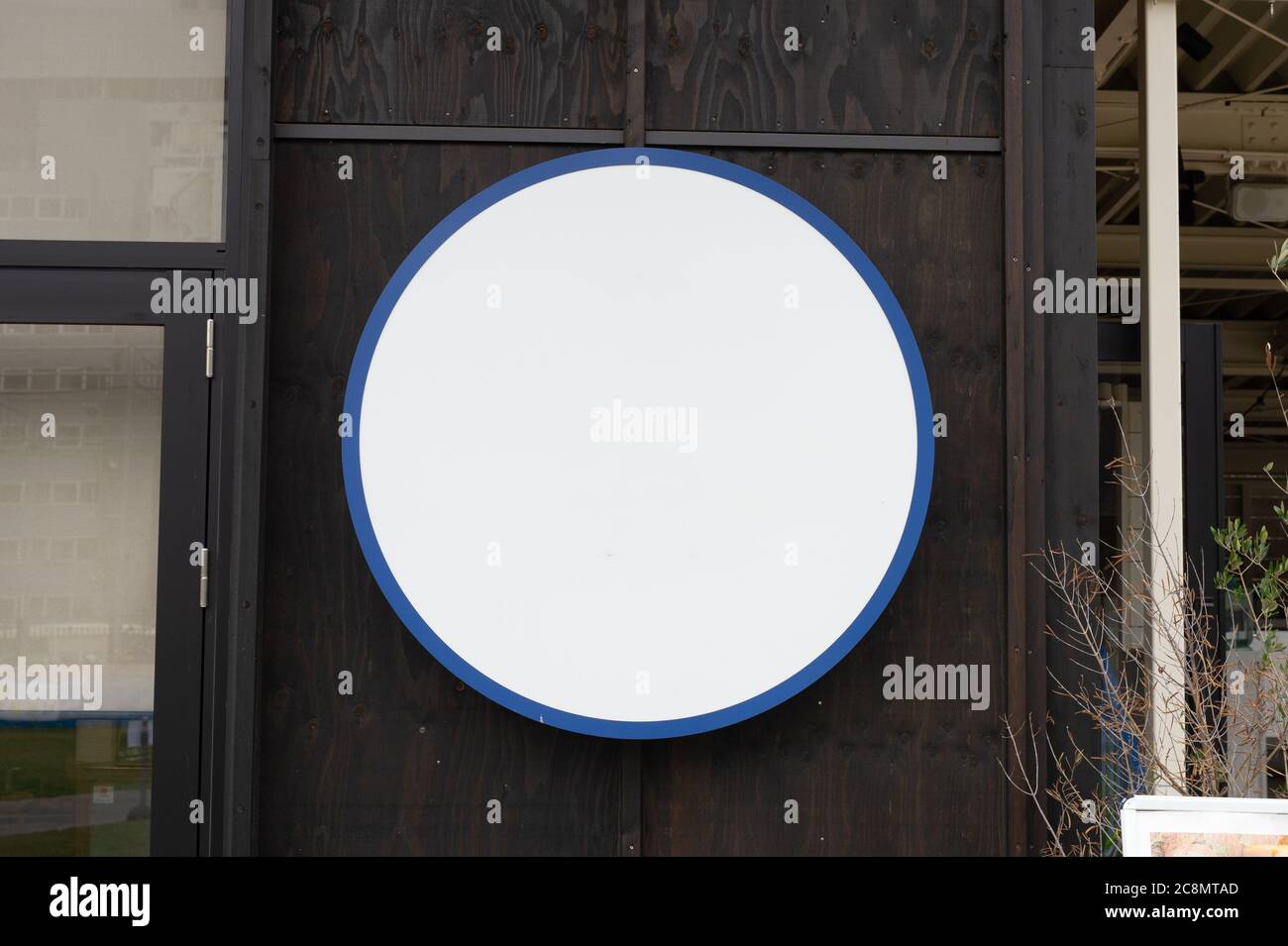 Signboard shop Mock up Circle shape Stock Photo - Alamy