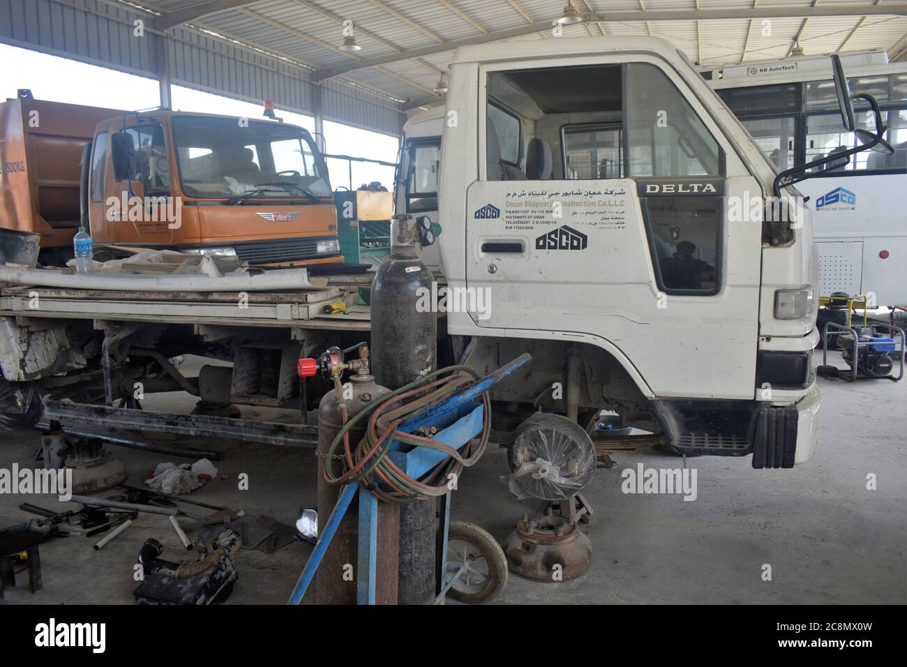 Automobile parts in the workshop and service station Stock Photo - Alamy