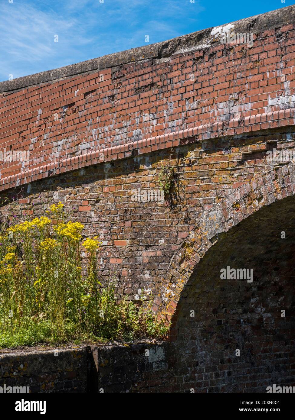 Dun mill bridge hi-res stock photography and images - Alamy