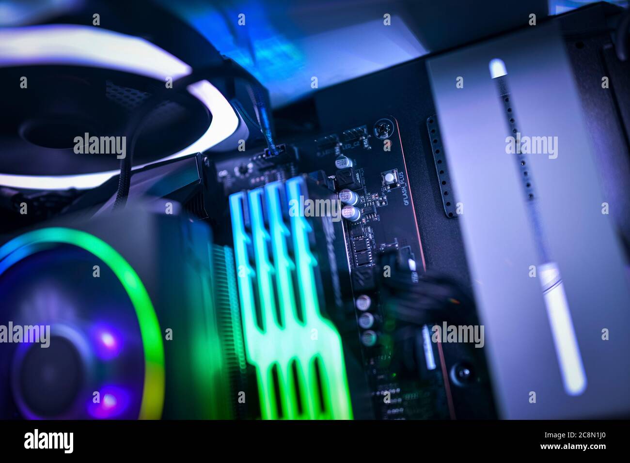 Electronic connectivity hi-res stock photography and images - Alamy