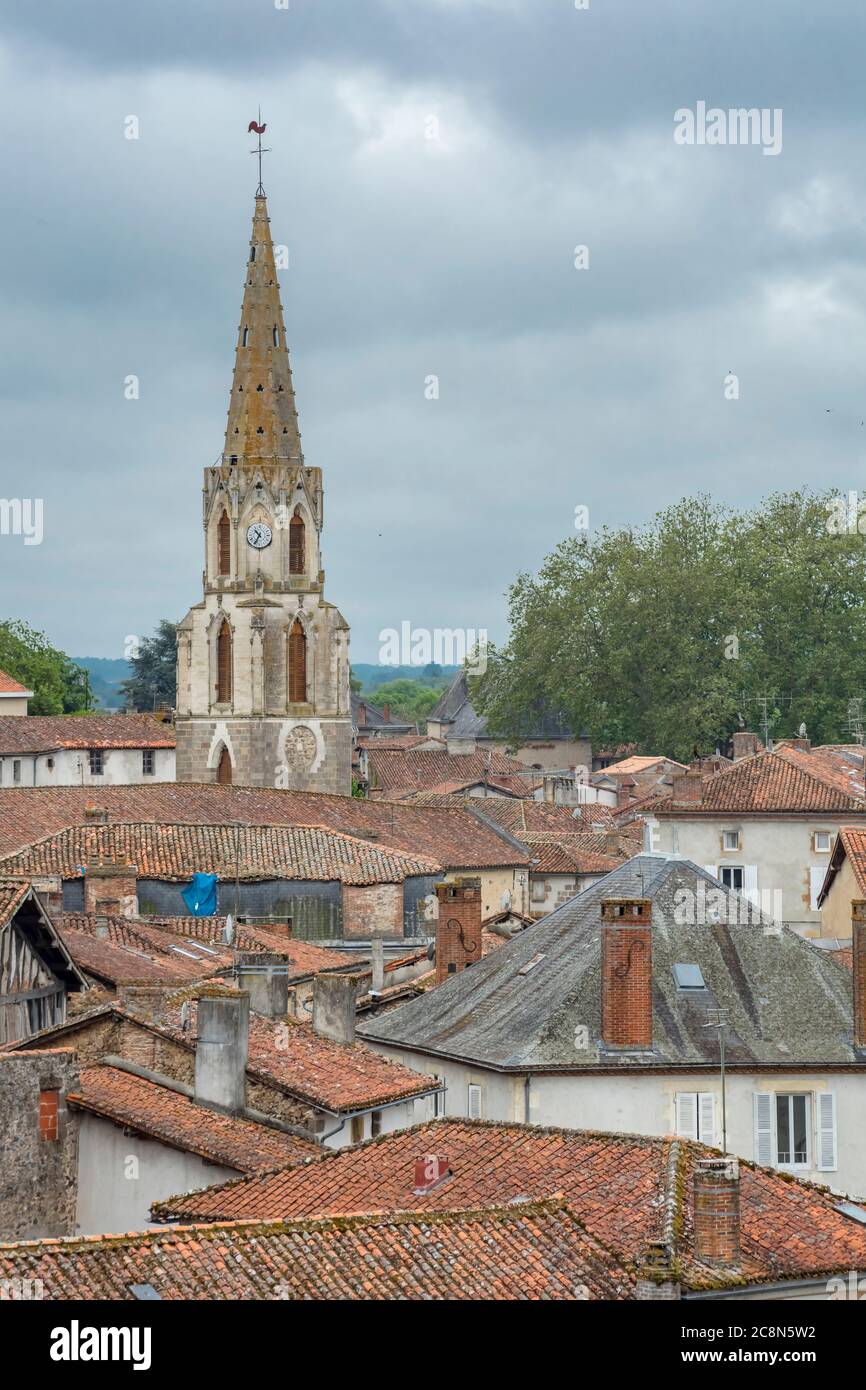 Confolens bridge hi-res stock photography and images - Alamy