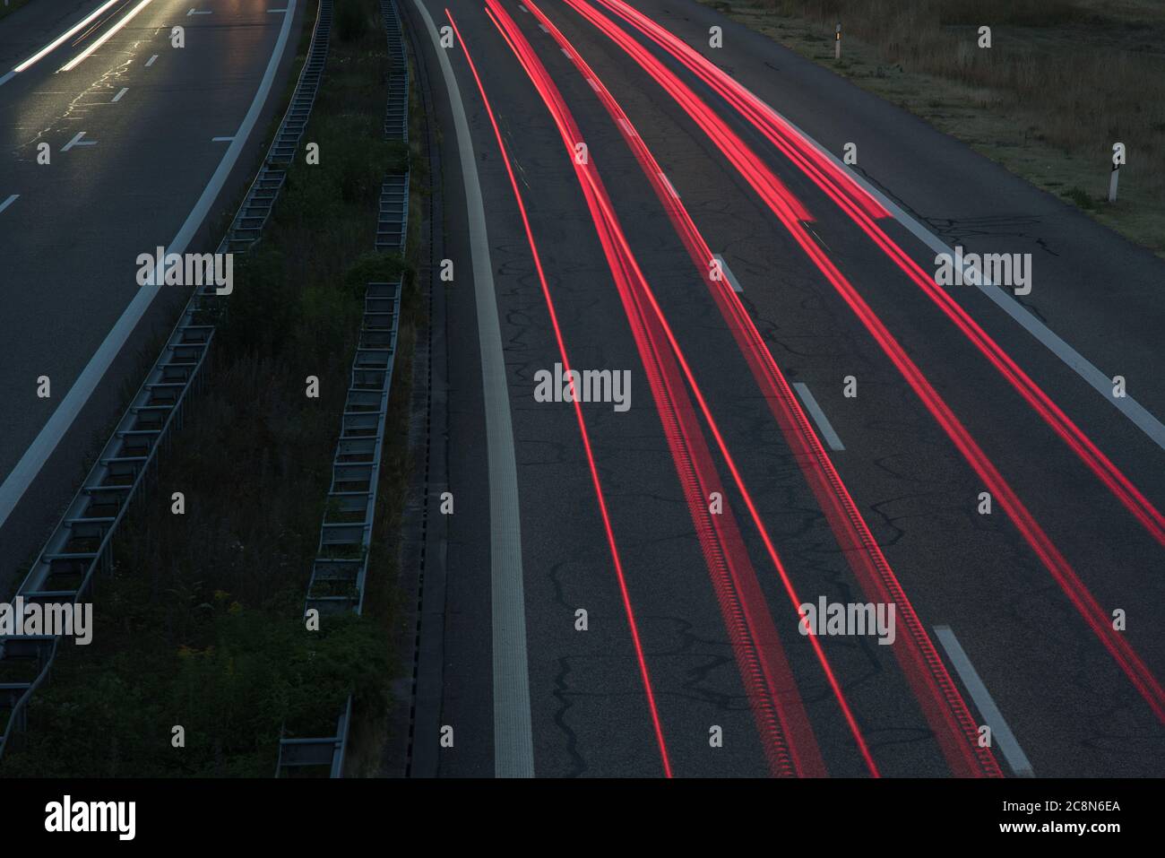 Traffic accident night damaged car hi-res stock photography and images ...