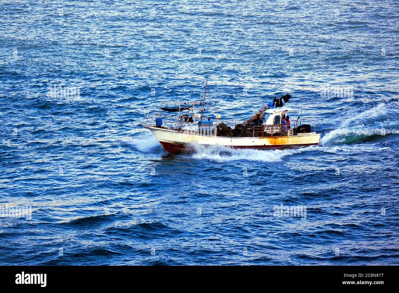 Choppy waters boat hi-res stock photography and images - Alamy