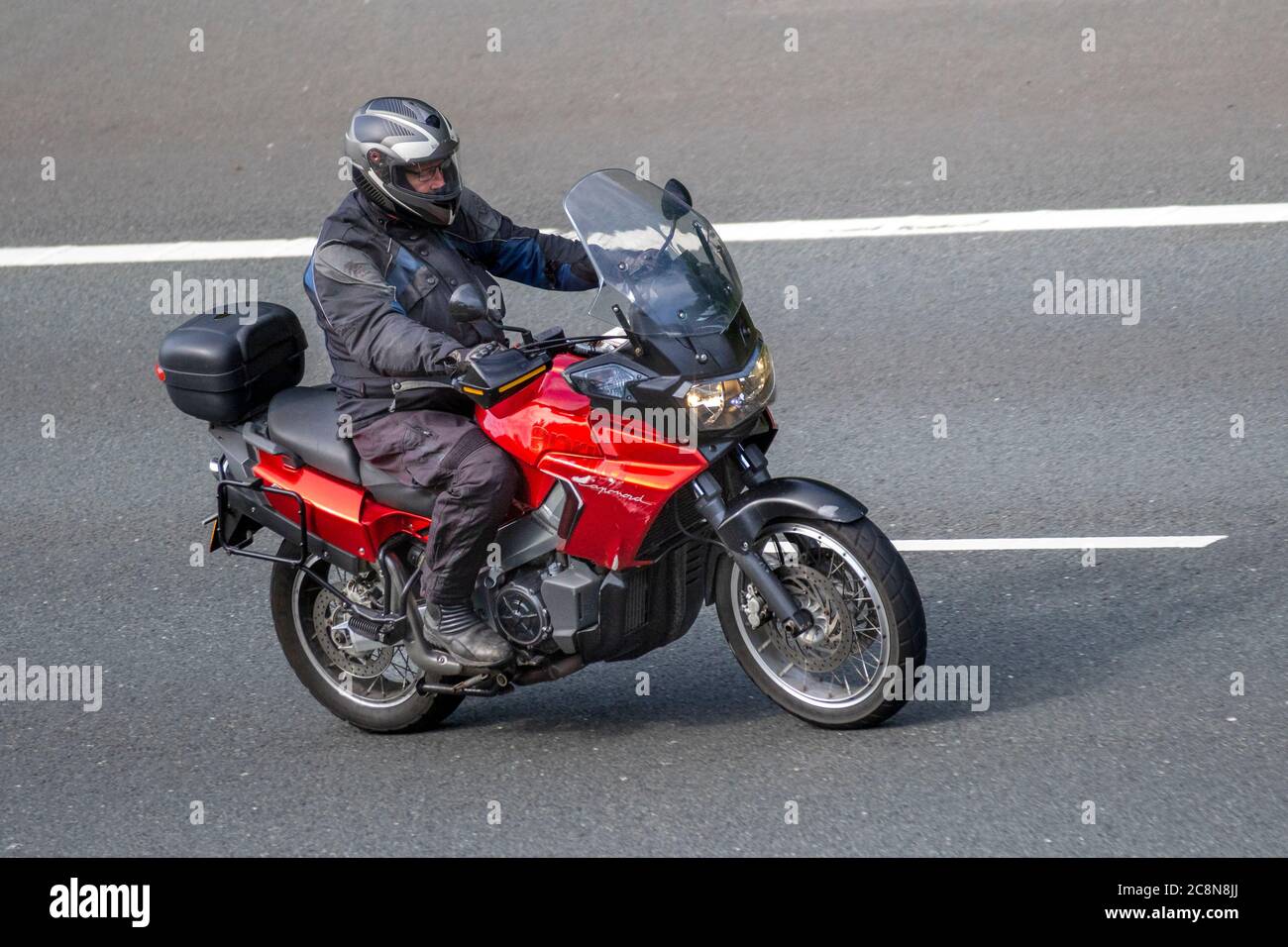Aprilia etv1000 hi-res stock photography and images - Alamy