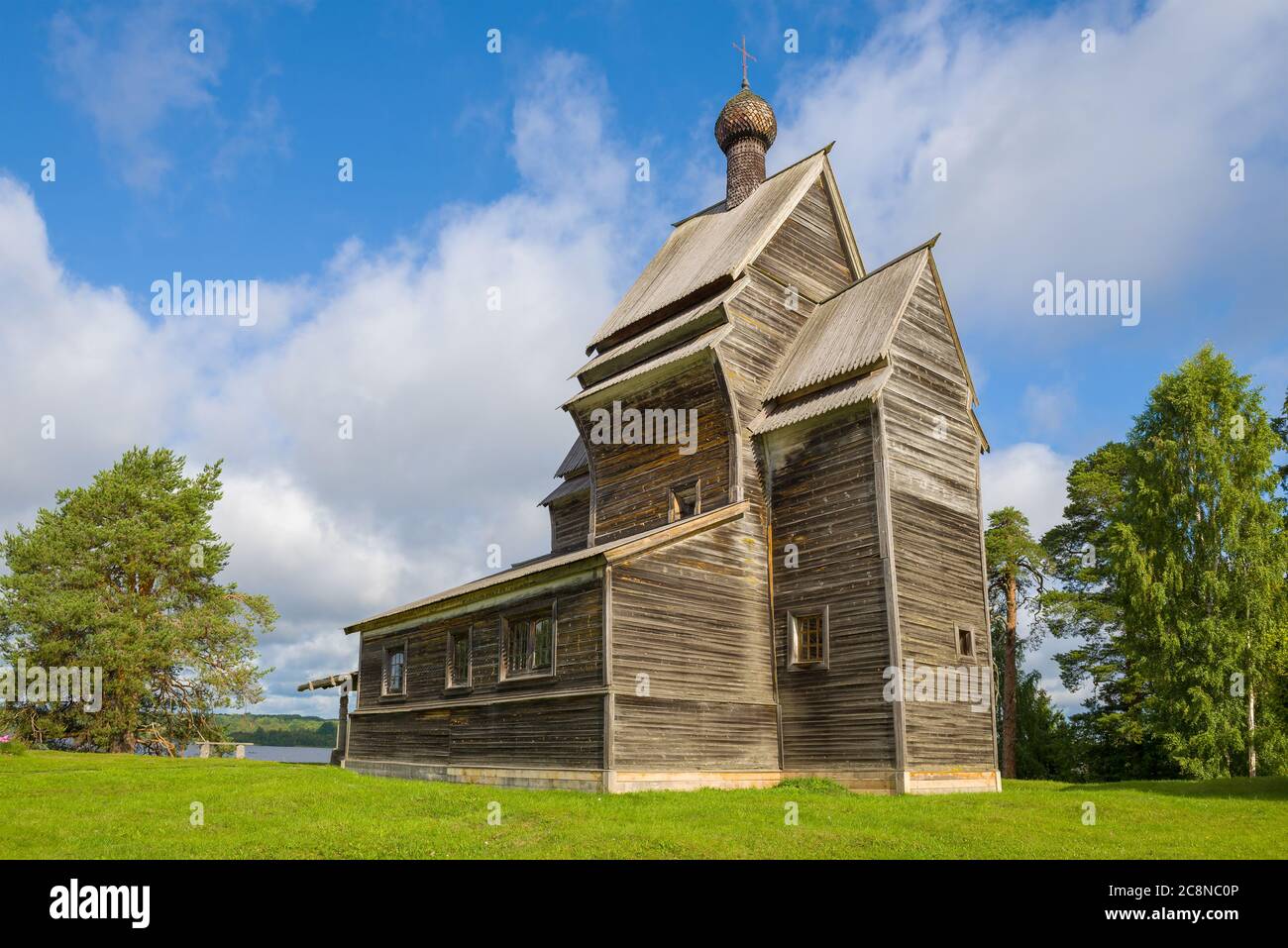 Medieval wooden church hi-res stock photography and images - Alamy