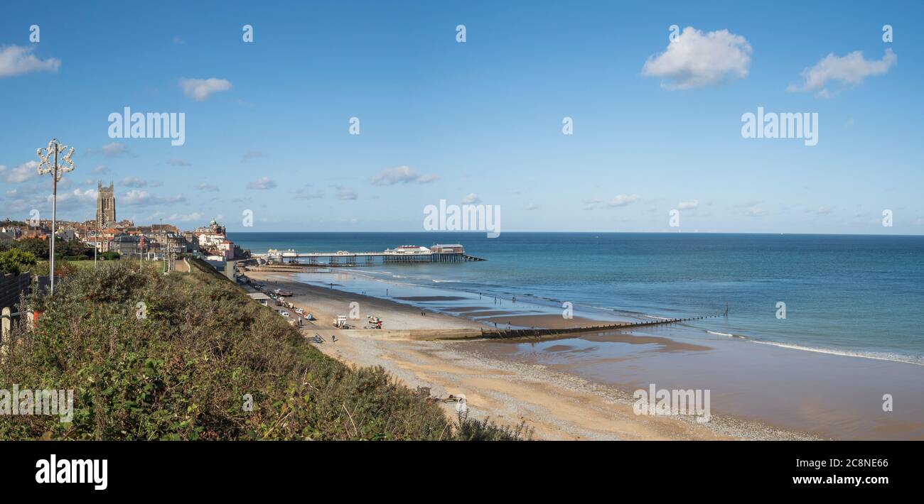 Cromer cliff tops hi-res stock photography and images - Alamy