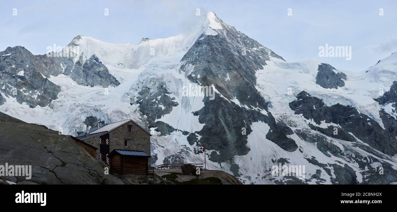 Lonely road top alps peak hi-res stock photography and images - Alamy