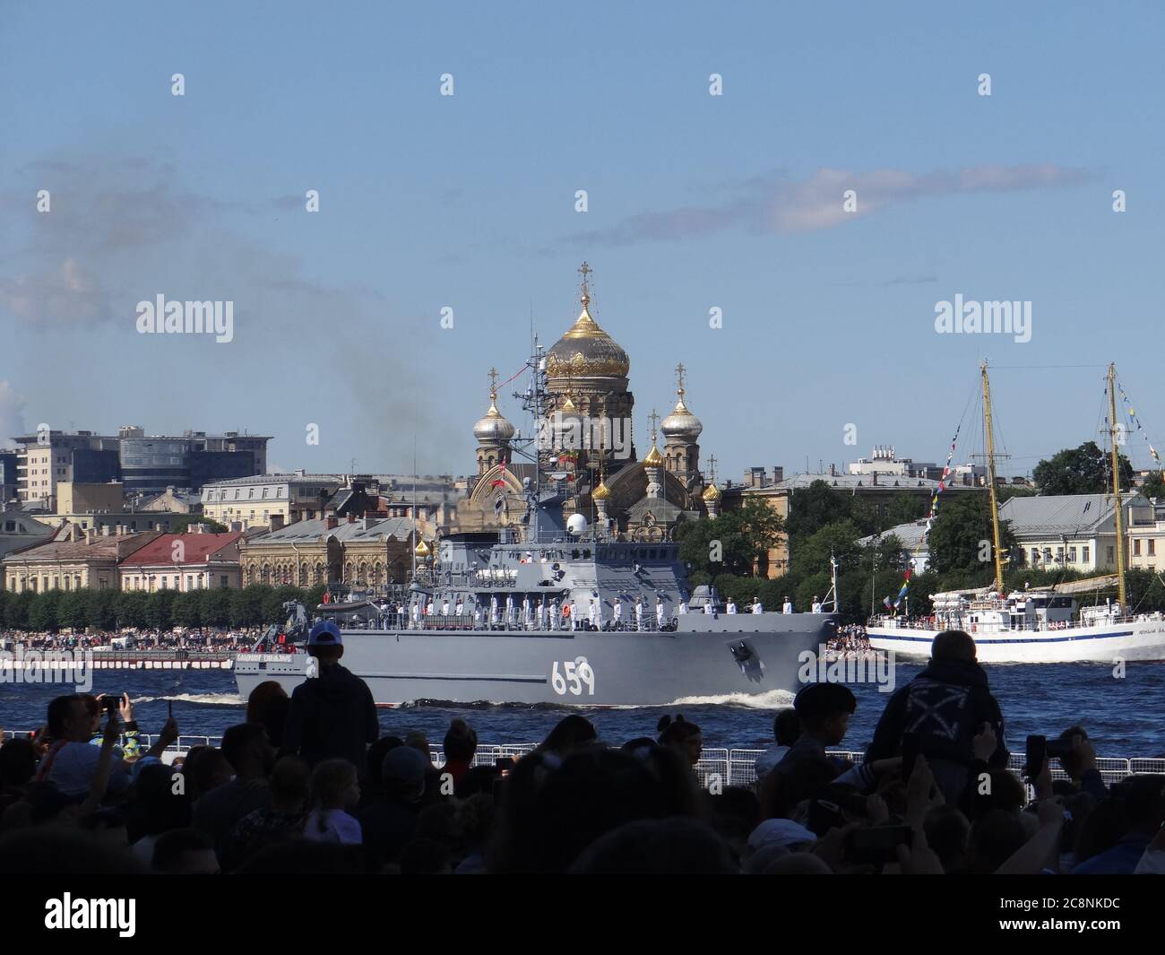 Russians Navy's Day celebration with the Maritime and Airforce Parades ...