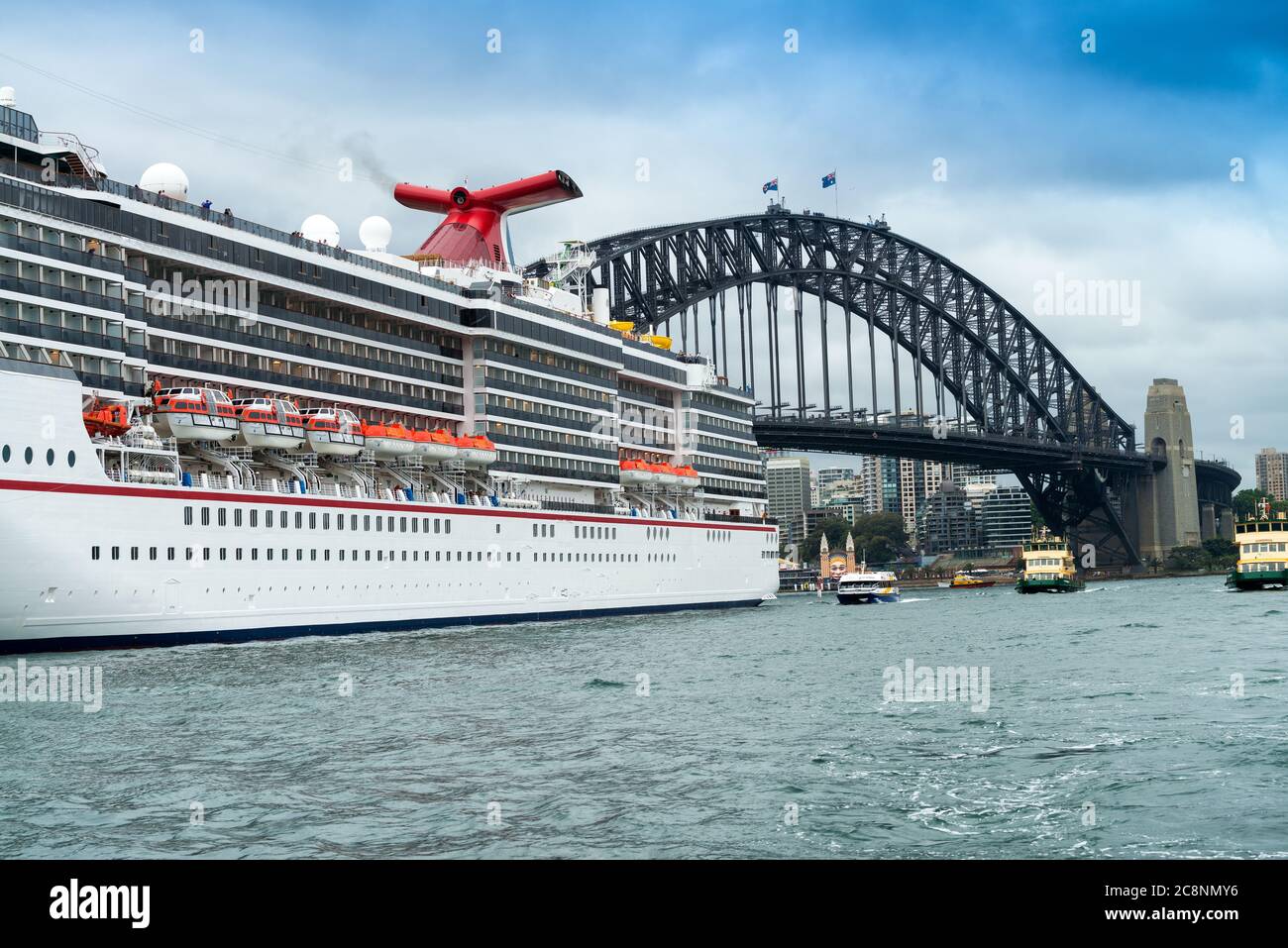 Beautiful view of Sydney Harbour with cruise ship, Australia Stock ...