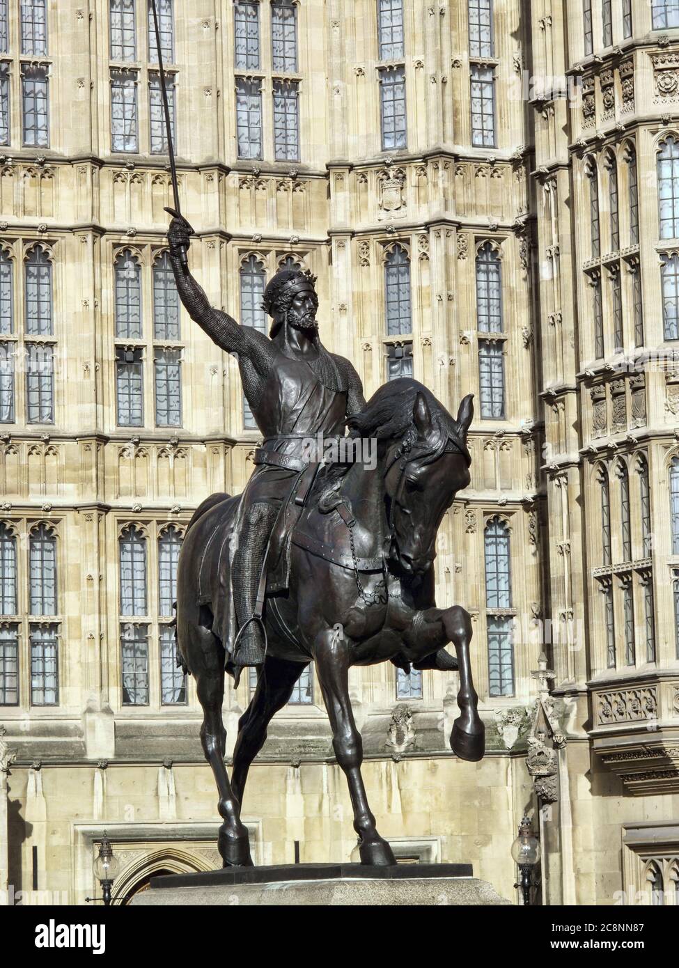 Richard I, (Richard the Lionheart) statue at the Houses Of Parliament ...