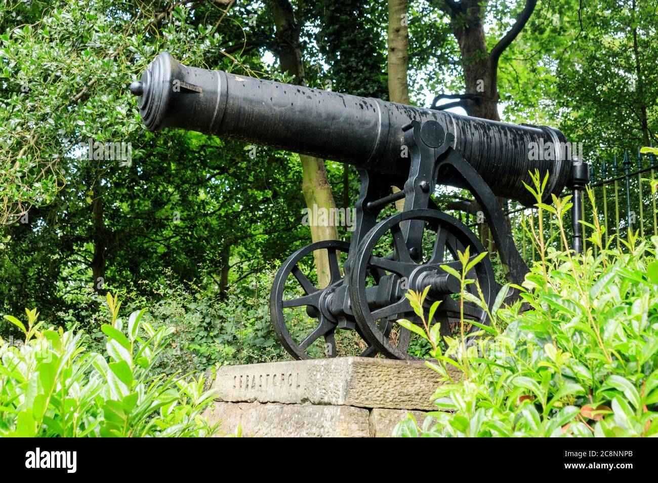Sebastopol cannon hi-res stock photography and images - Alamy