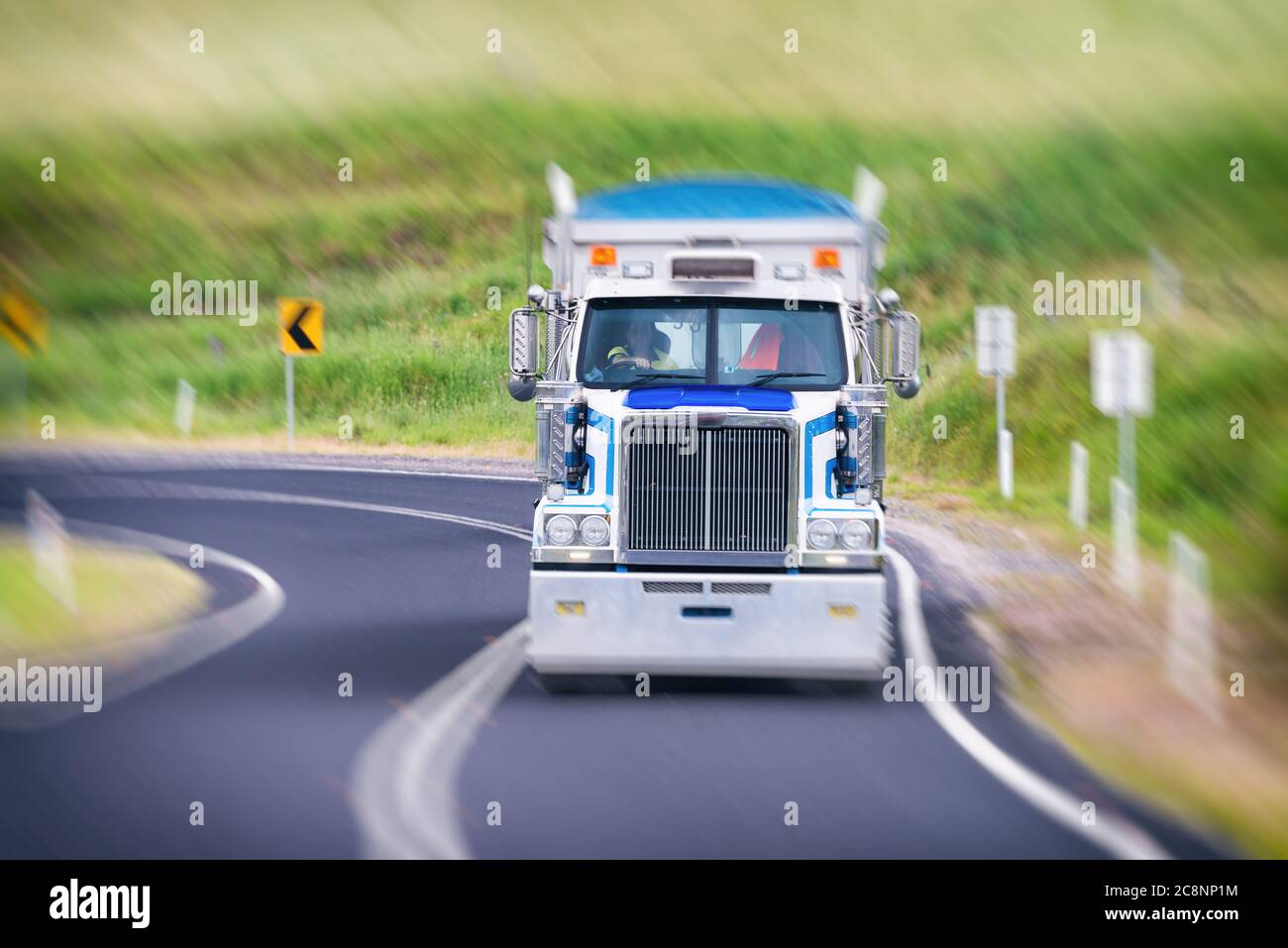 Car speeding up highway hi-res stock photography and images - Alamy