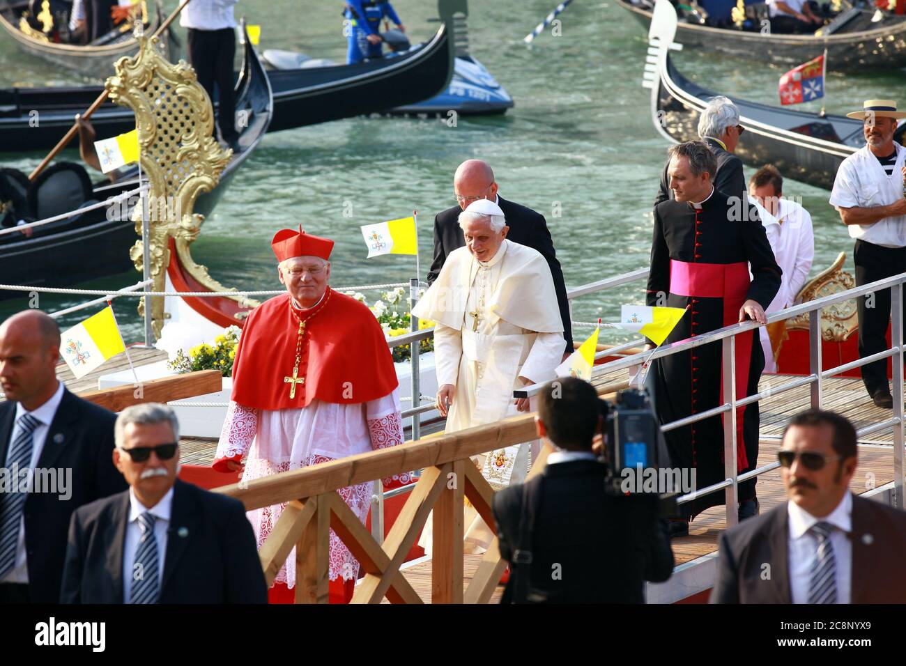 Cristianismopuroesimples hi-res stock photography and images - Alamy