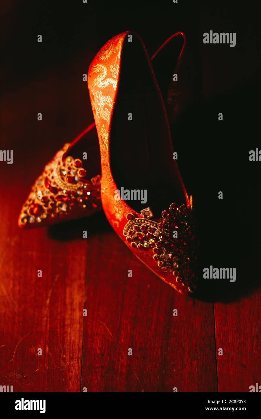 Chinese wedding shoes hi-res stock photography and images - Alamy