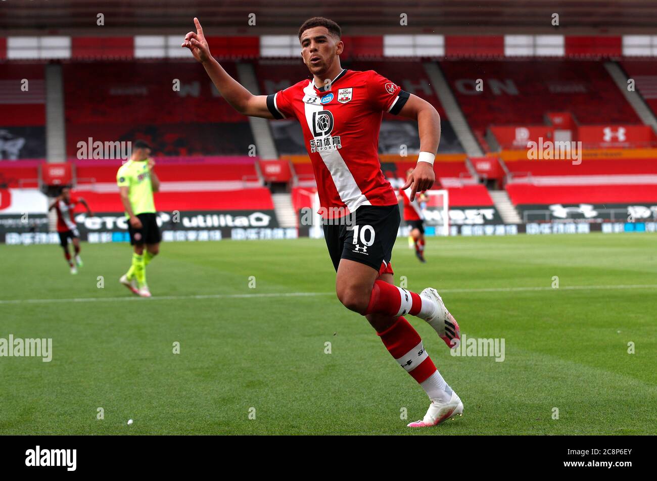 Southampton's Che Adams celebrates scoring his side's first goal of the ...