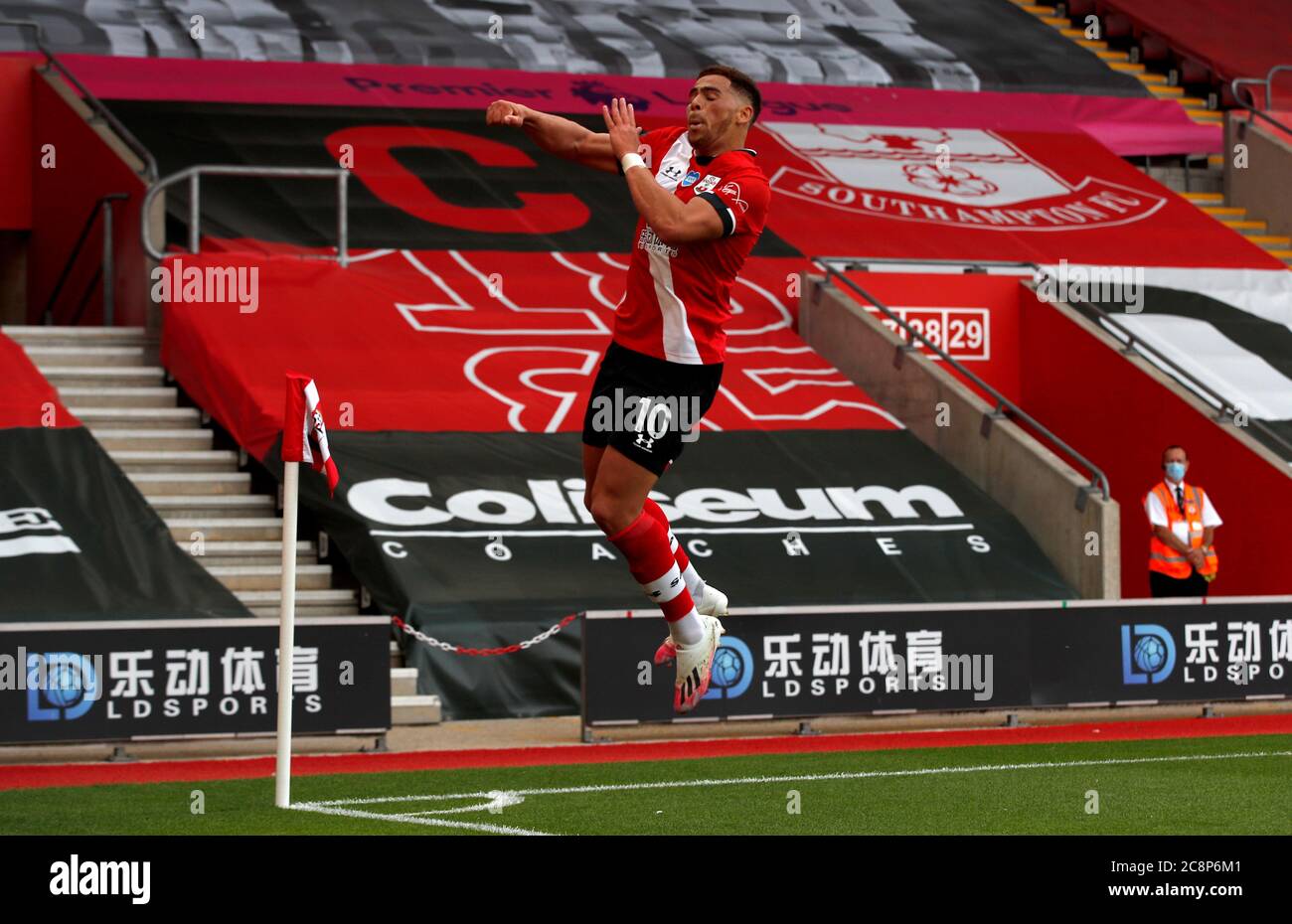 Southampton's Che Adams celebrates scoring his side's first goal of the ...