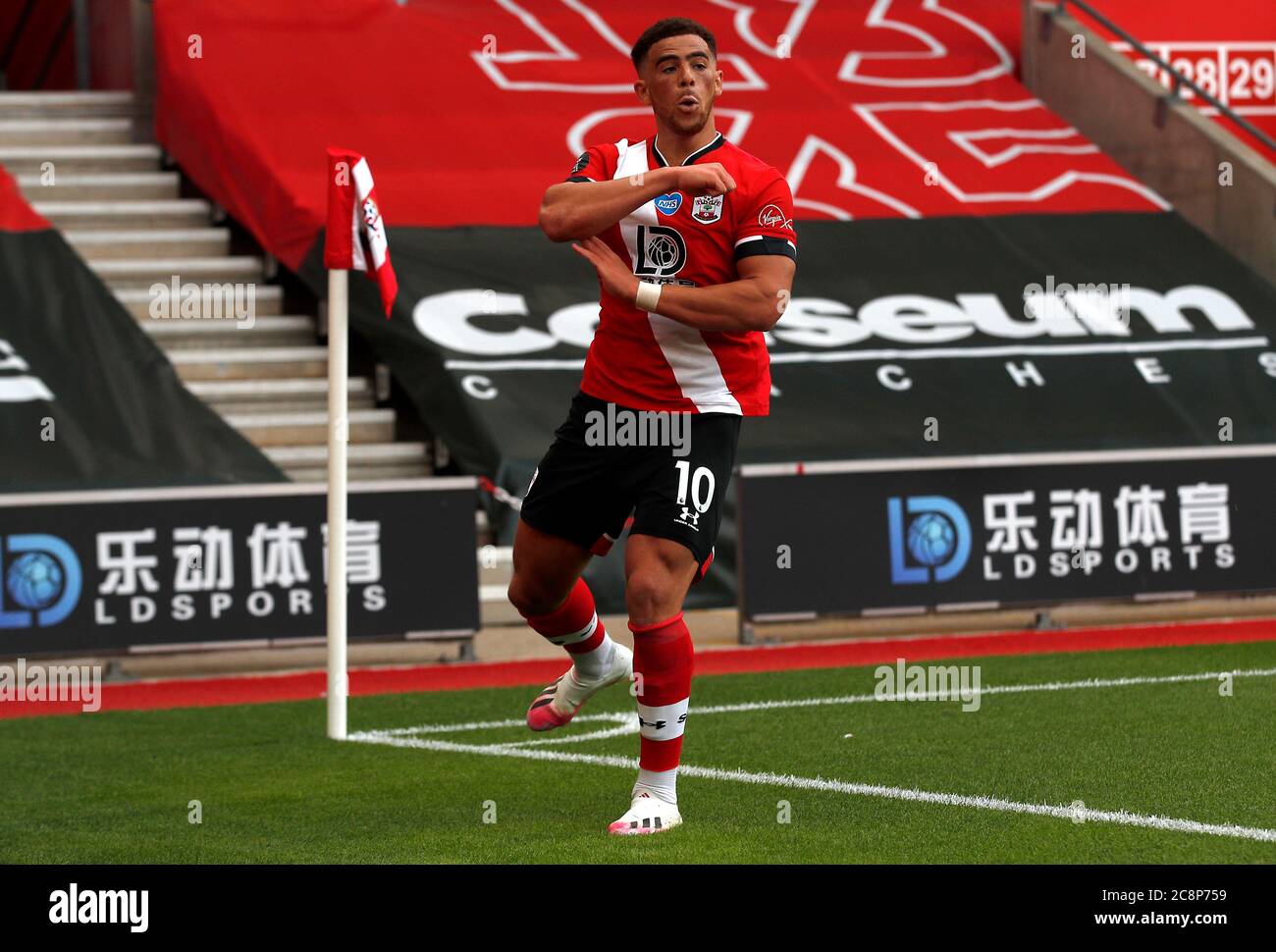 Southampton's Che Adams celebrates scoring his side's first goal of the ...