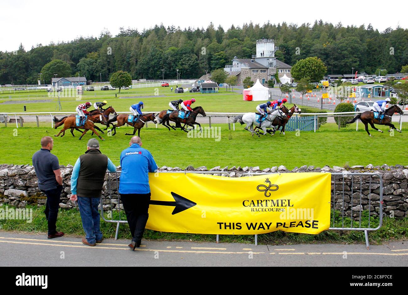 Cartmel racecourse general view hi-res stock photography and images - Alamy