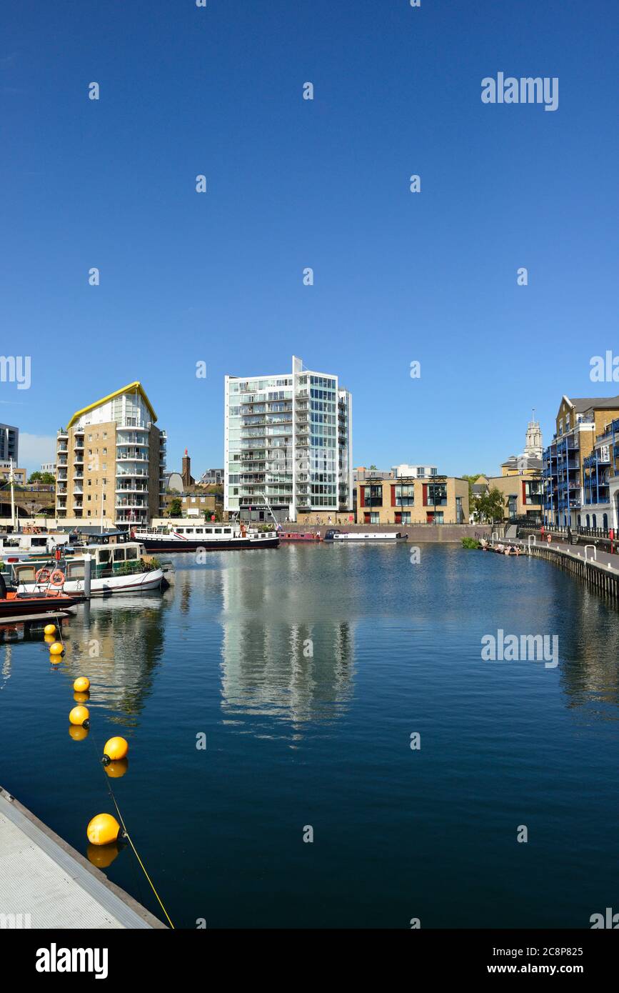 Limehouse basin marina hi-res stock photography and images - Alamy