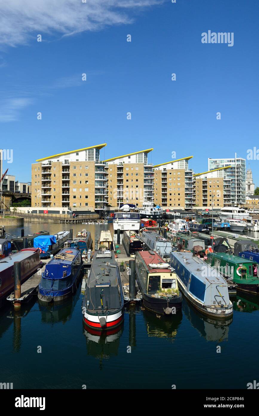 Limehouse Basin marina, Limehouse, Tower Hamlets, East London, United ...