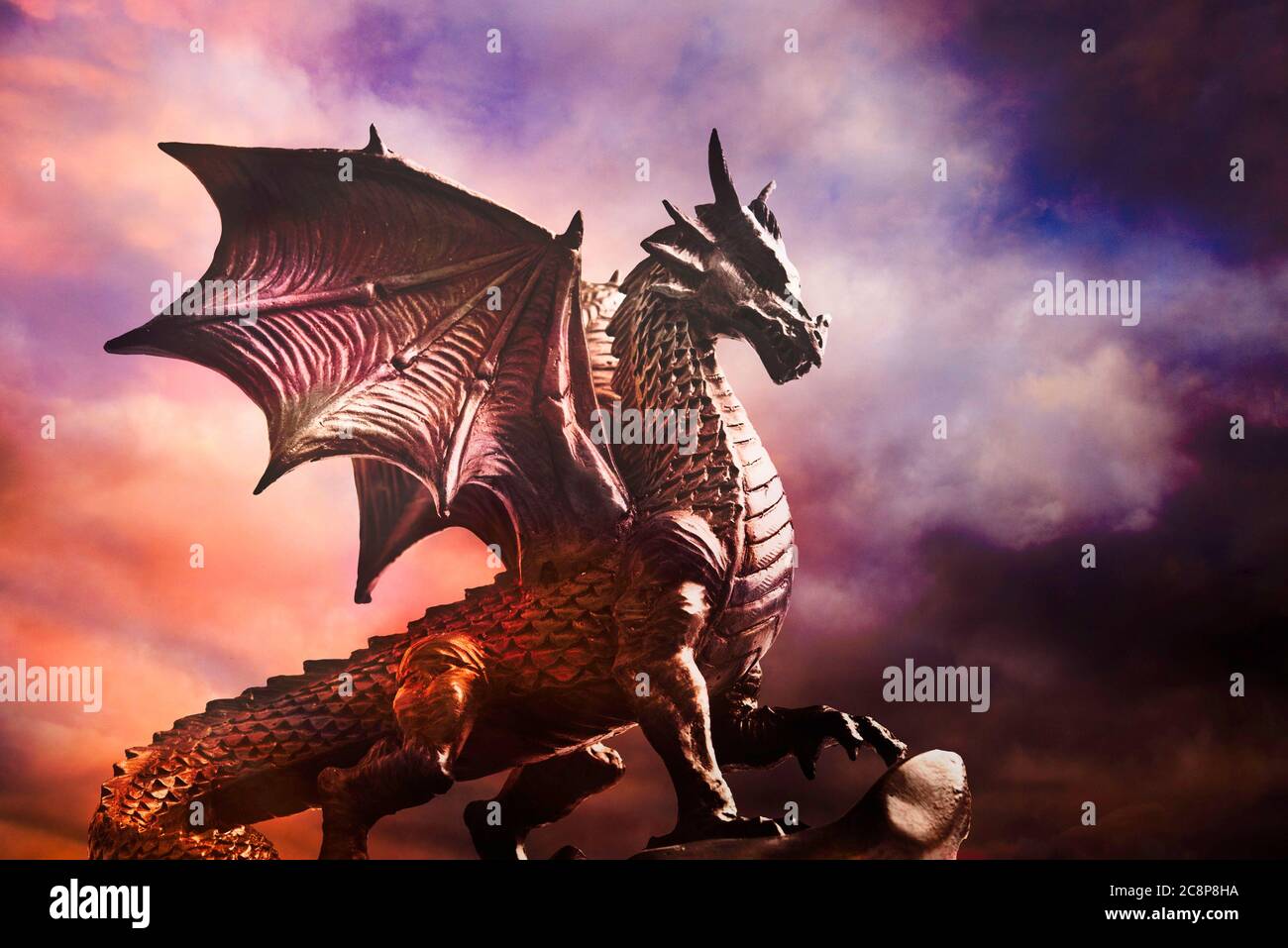The dragon hi-res stock photography and images - Alamy