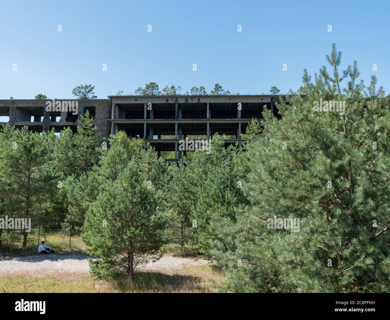 KdF Ruinen von Prora Binz, Kraft durch Freude Seebad, Stahlskelett ...