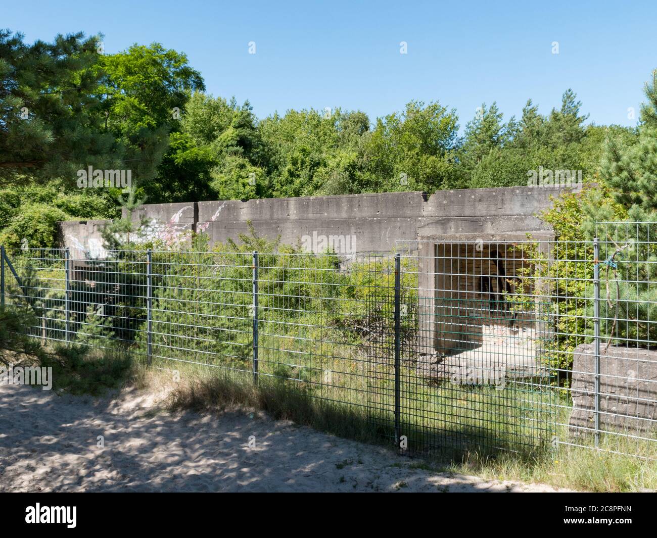 KdF Ruinen von Prora Binz, Kraft durch Freude Seebad, Stahlskelett ...