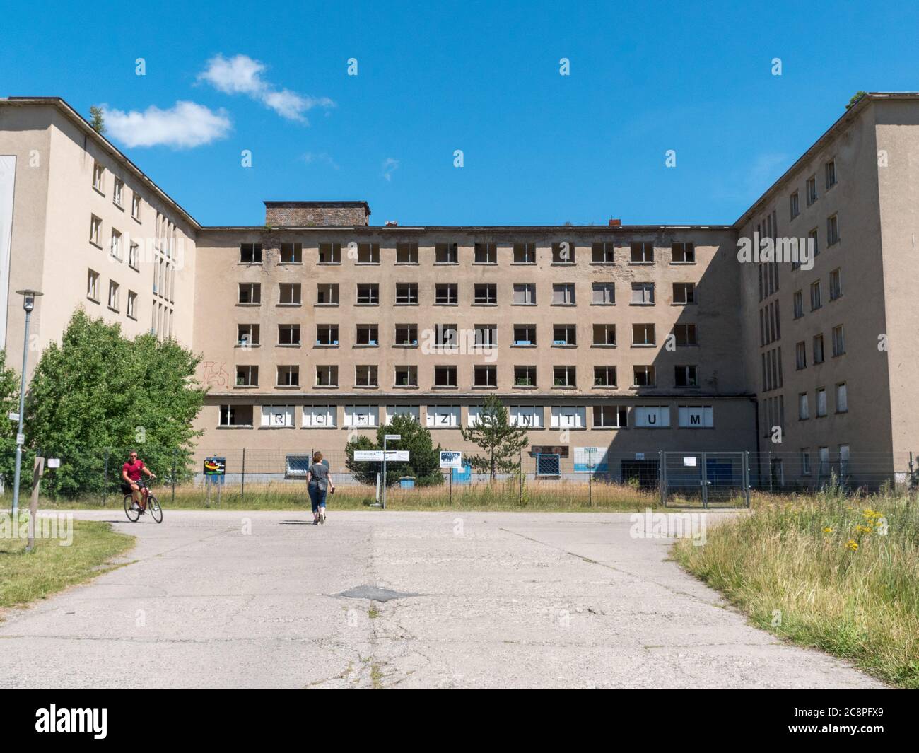 Der Koloss von Prora, unsanierte Blöcke im Norden Kraft durch Freude ...