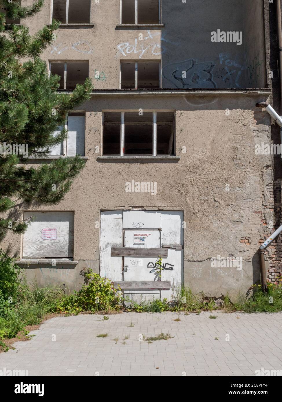 Der Koloss von Prora, unsanierte Blöcke im Norden Kraft durch Freude ...