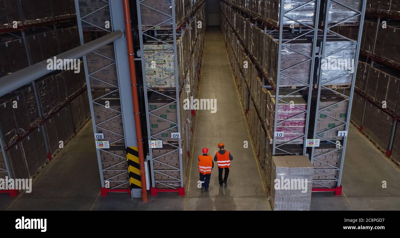 Mobile Aisle Racking System in Distribution Warehouse Stock Photo - Alamy