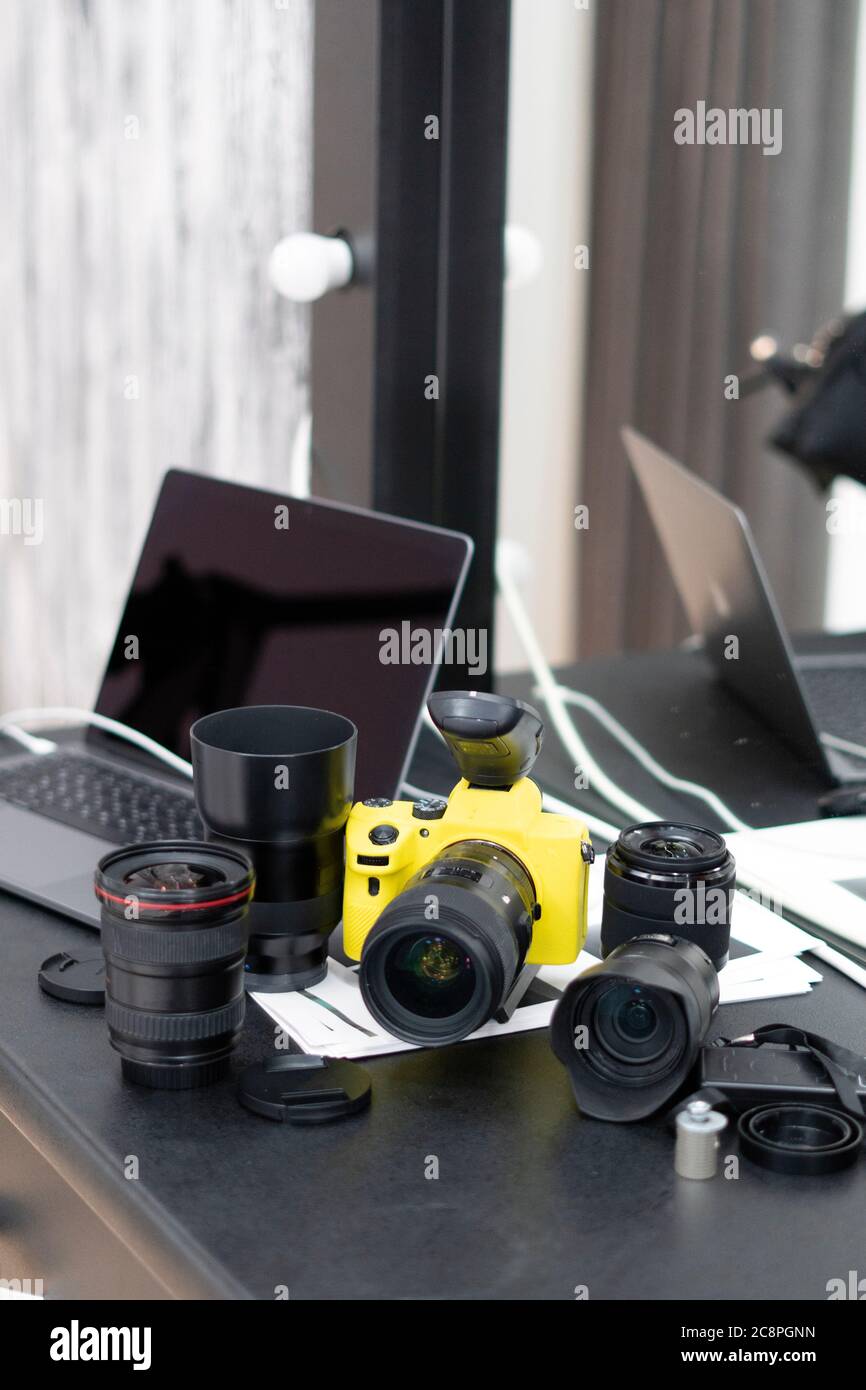 Studio photograph hand tool hi-res stock photography and images - Alamy